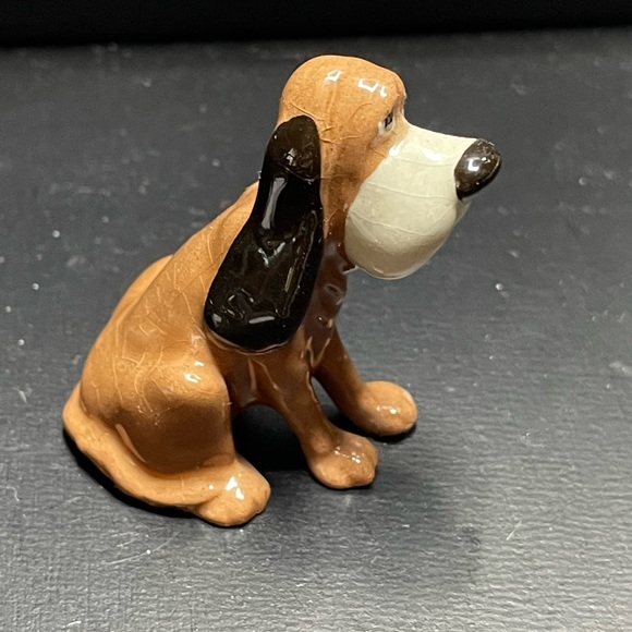 Hagen Renaker | Art | Hagen Renaker Mcm Bloodhound Miniature Figurine ...